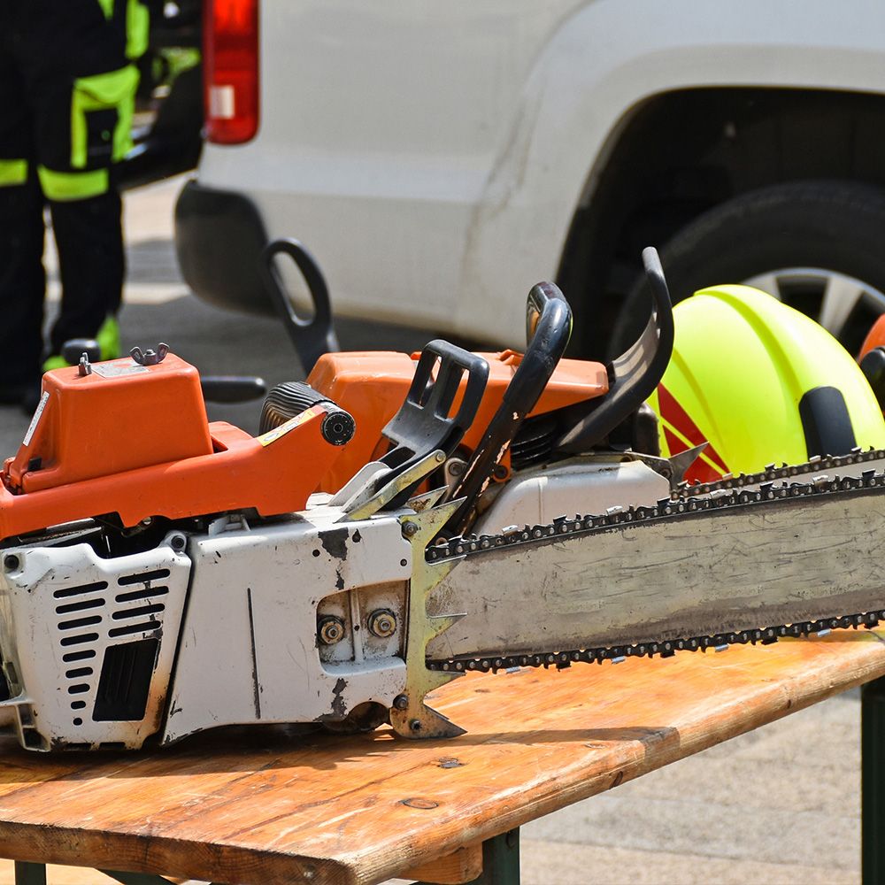 Safe Chainsaw Operation Training | NWT, Yukon & Nunavut